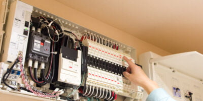 Smart Home Wiring: A Quick Guide - EmptyLightHome
