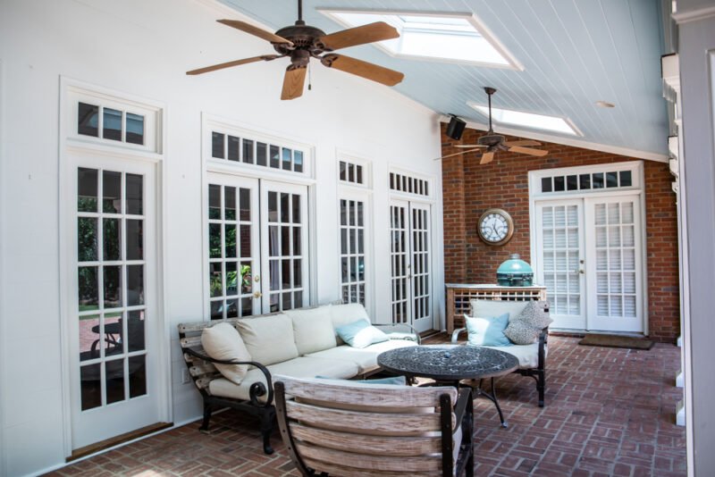 Climate Control Ideas for Your Outdoor Living Space - EmptyLightHome