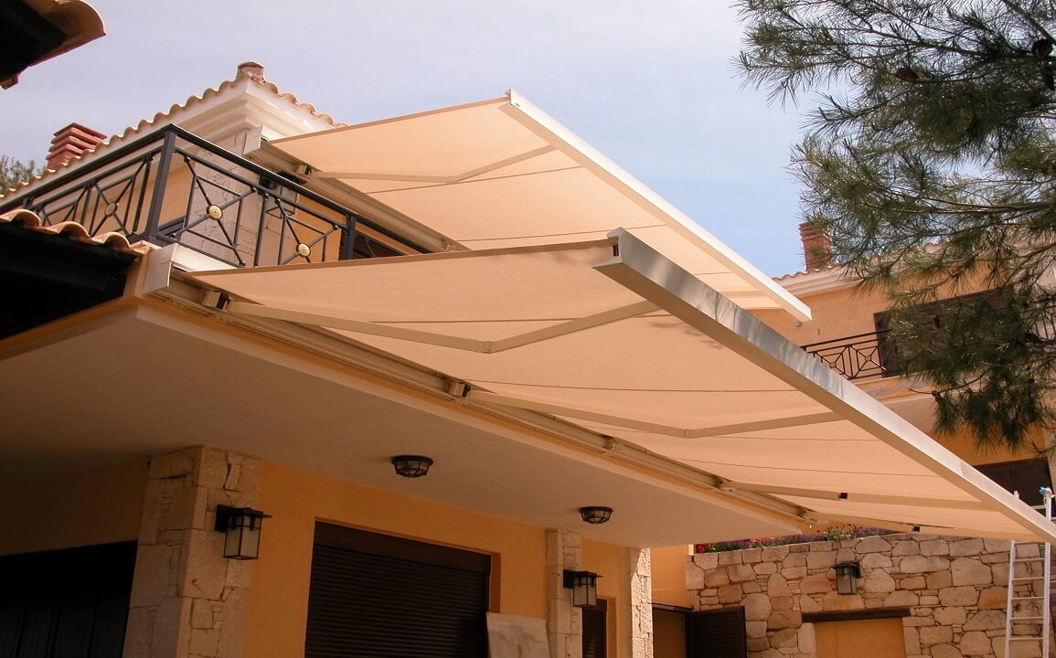 How Retractable Awning Can Help You Enhance Your Outdoors - EmptyLightHome