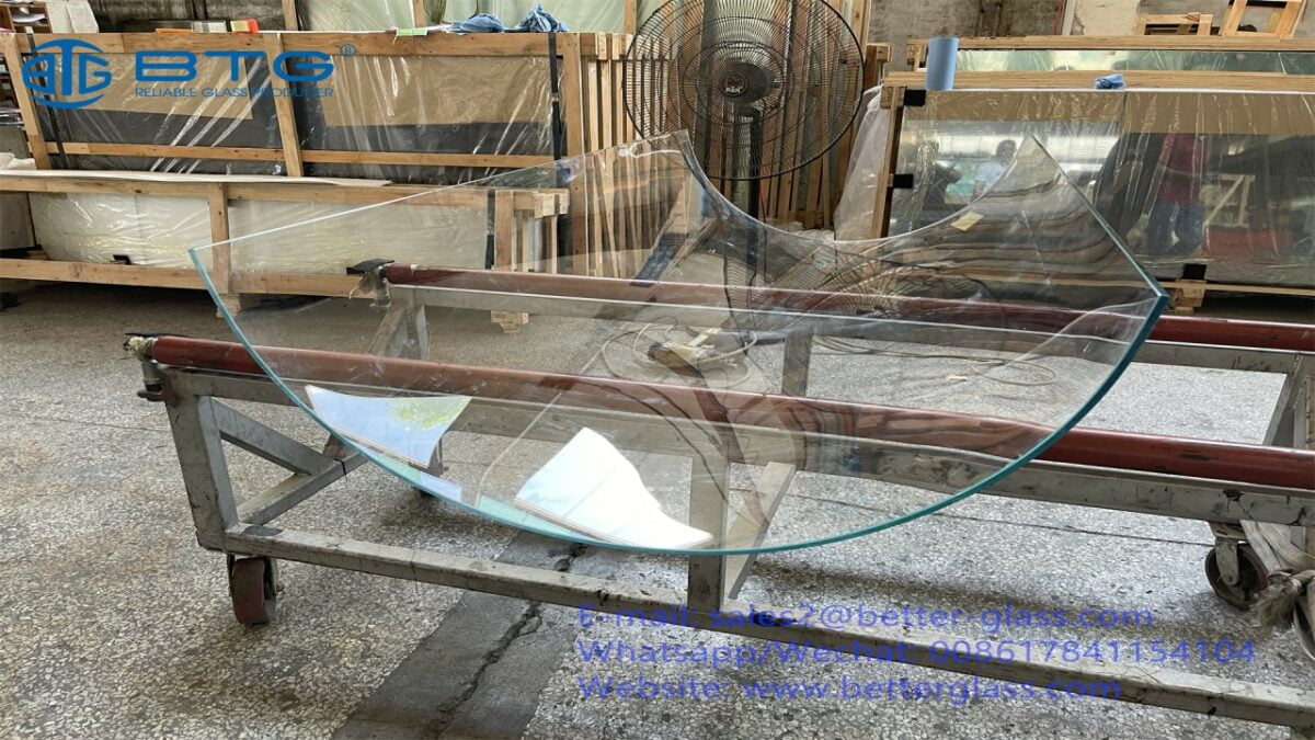 Everything You Need to Know About Bent Glass for Your Home - EmptyLightHome